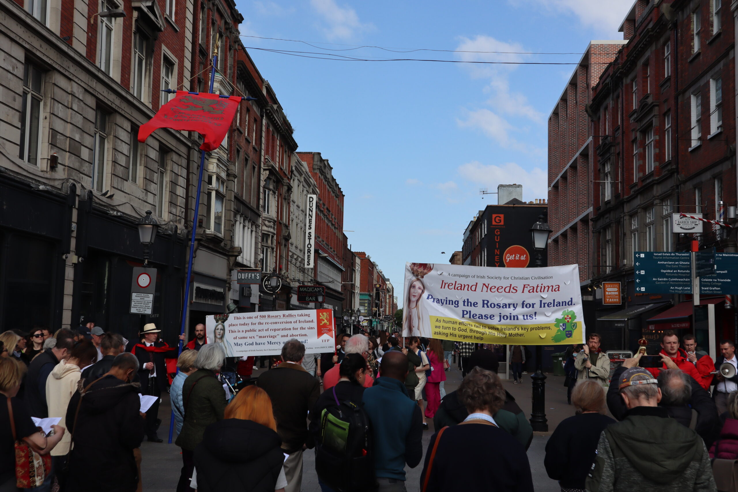 515 Public Rosary Rallies Burst into the Public Square Across Ireland ...